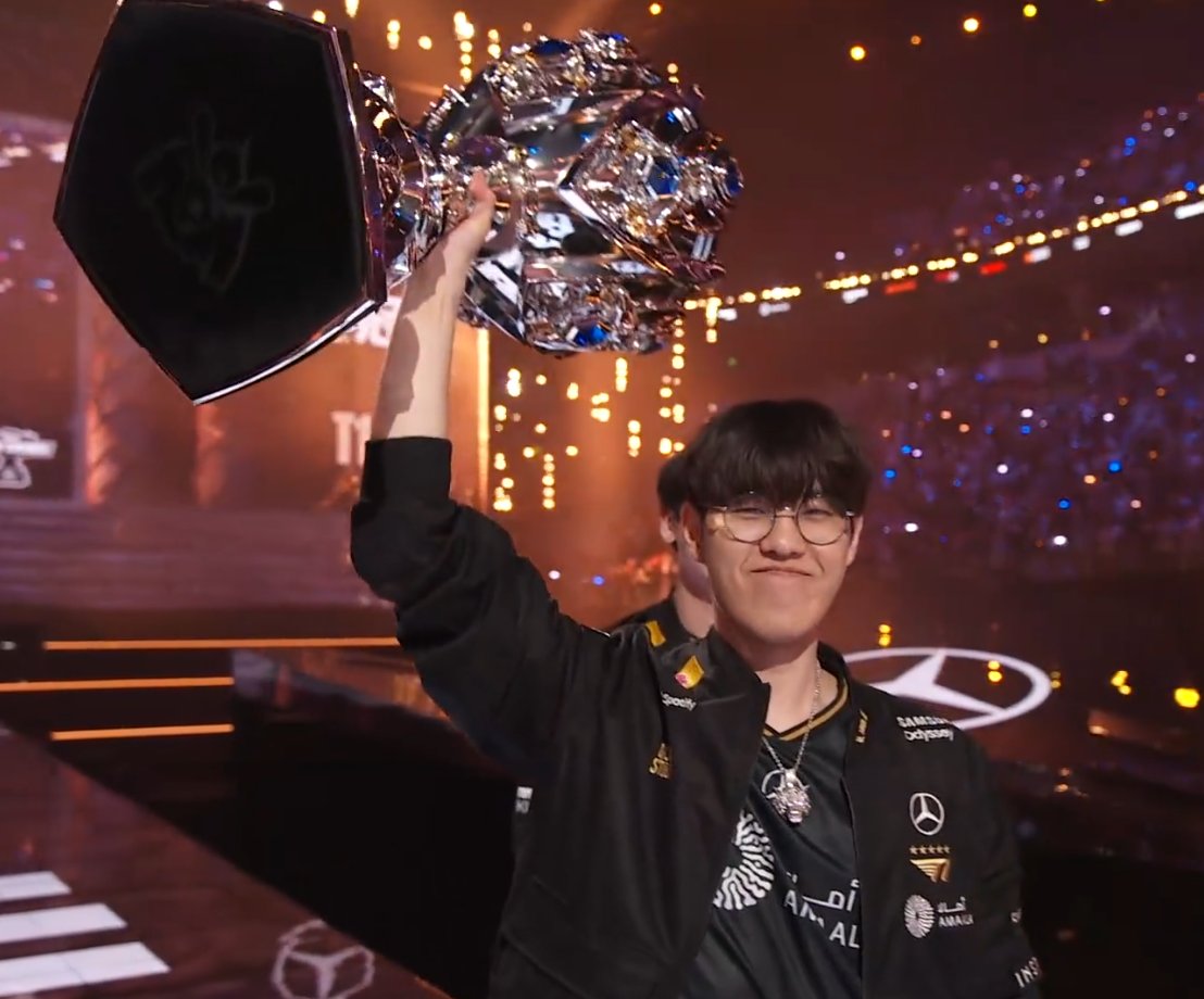 T1 pergalė 2025 m. pasaulio čempionate: kurie čempionai gaus naujus ...